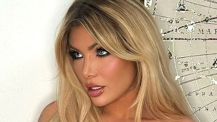 Fancy: Simone Ballack feiert Hoteleröffnung am Gardasee