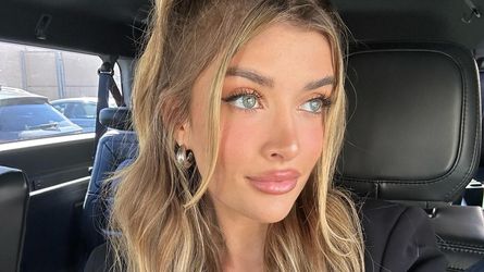 So hält Denise Richards die Leidenschaft in der Ehe aufrecht