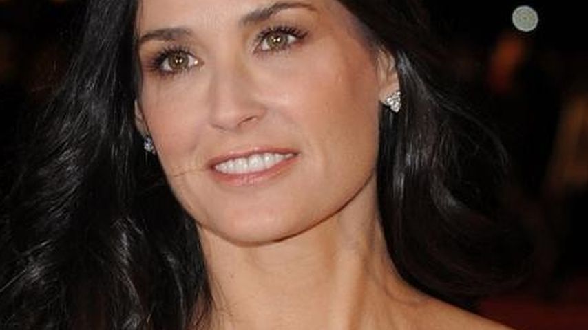 Demi Moore gesteht unzählige Schönheits-OPs | Promiflash.de