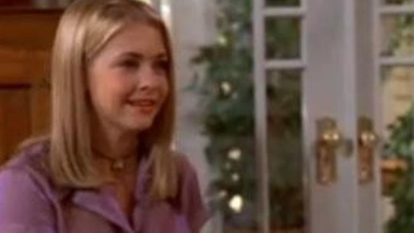 So sieht die kleine Schwester von Hexe Sabrina aus | Promiflash.de