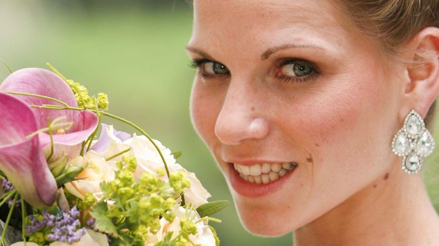 Endlich! So zauberhaft wird die AWZ-Doppelhochzeit | Promiflash.de