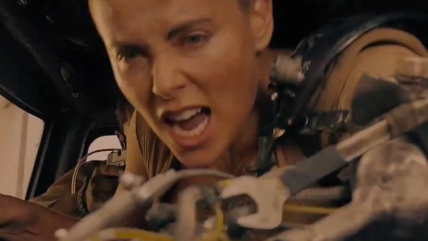 Total crazy! Charlize Theron im "Mad Max"-Trailer | Promiflash.de