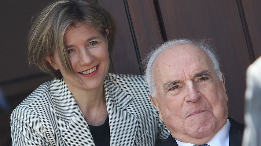 Familien-Zoff: Jetzt äußert sich Helmut Kohls (†) Witwe! | Promiflash.de