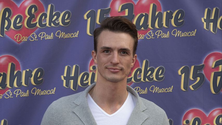 Sucht Alex bei "Bachelor in Paradise" nicht die große Liebe ...