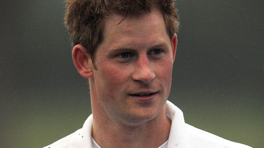 Oh là là, Prinz Harry! Zeig her deine Muskeln! | Promiflash.de