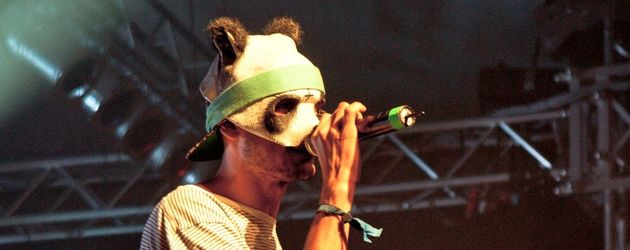 Warum findet Panda-Rapper Cro keine Freundin? | Promiflash.de